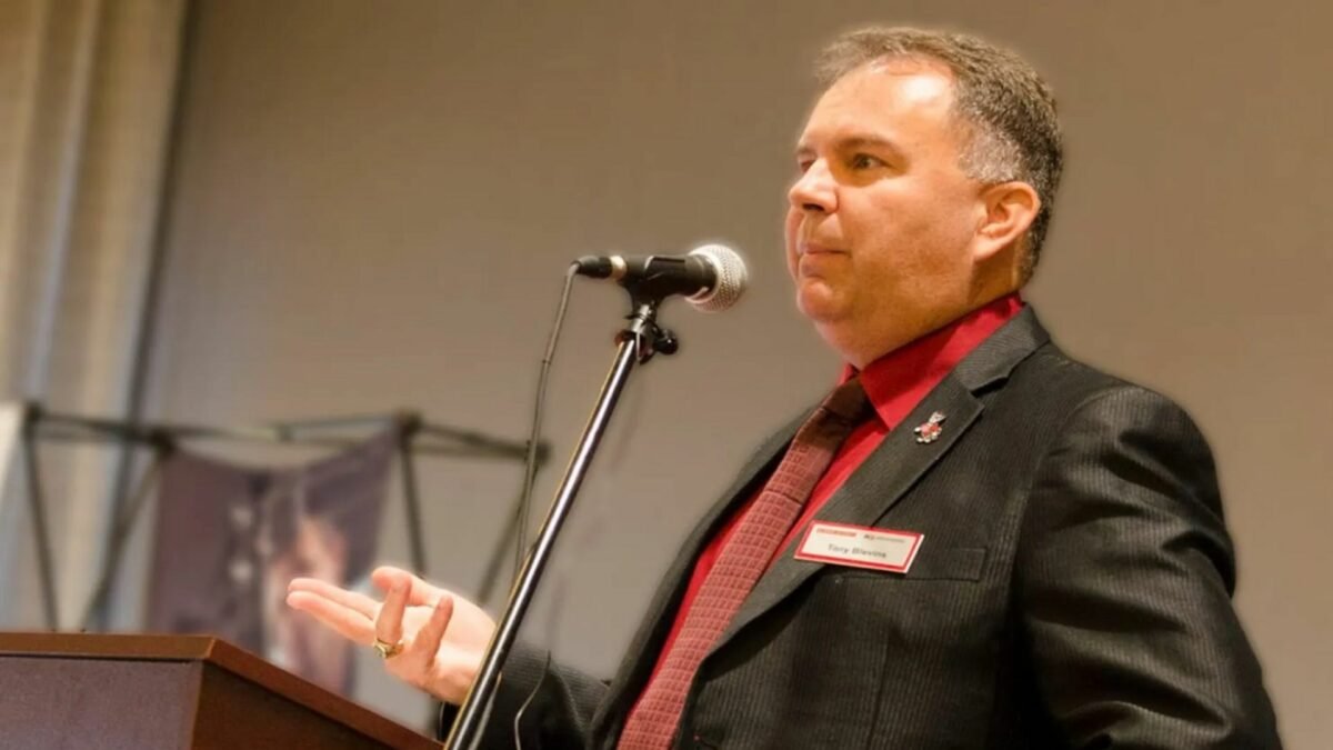 Apple Top executive Tony Blevins fired after his vulgar TikTok video ...